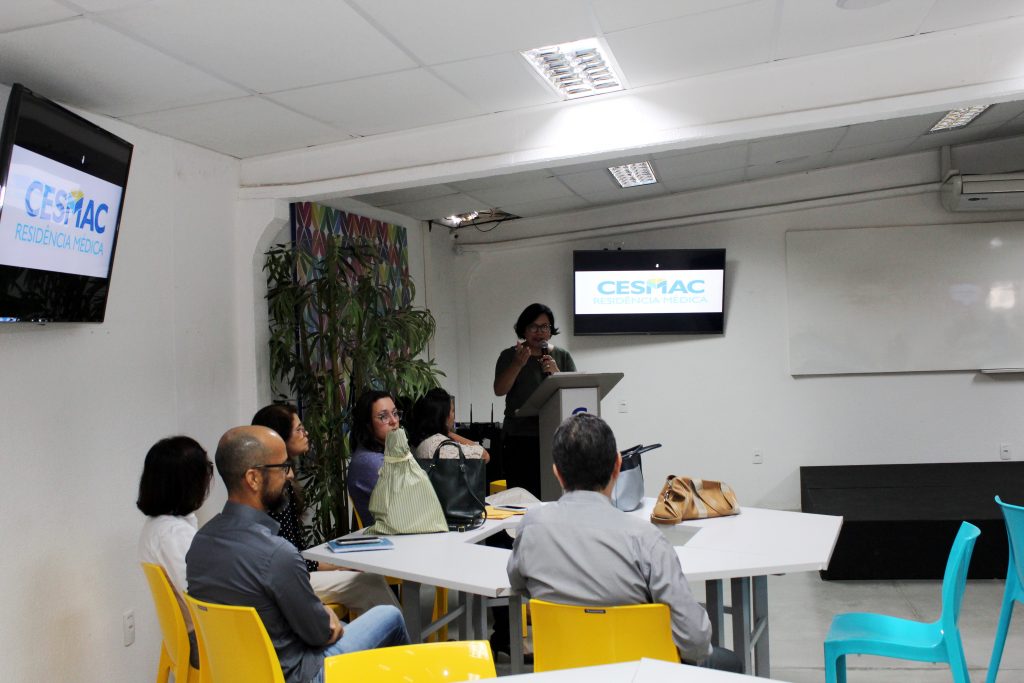 COREME Cesmac realiza cerimônia de formatura para médicos residentes